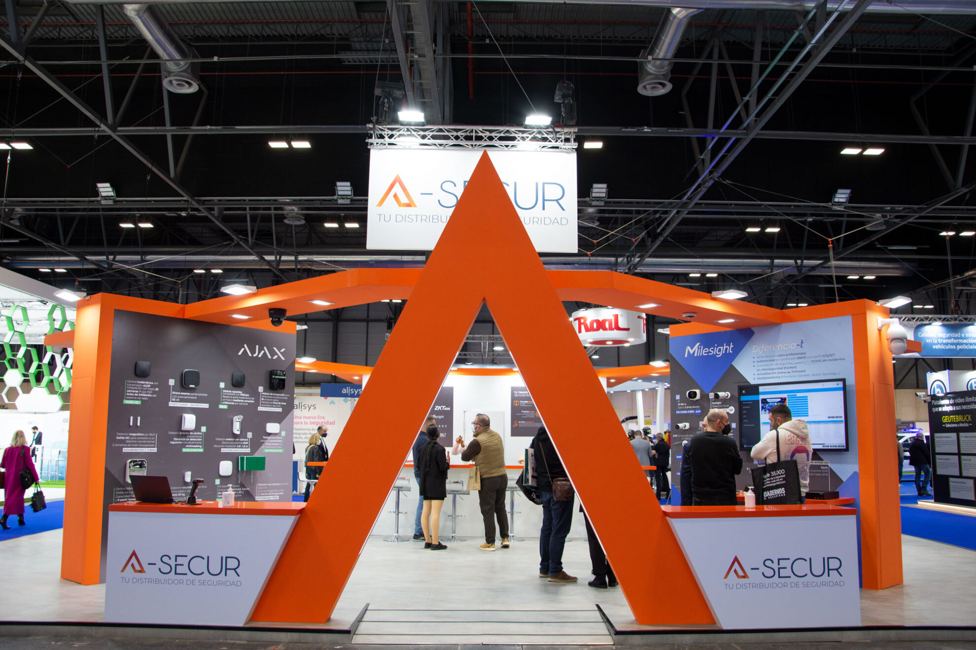 Fabricante y venta de Stand para ferias Madrid - GRUPO ARIZA